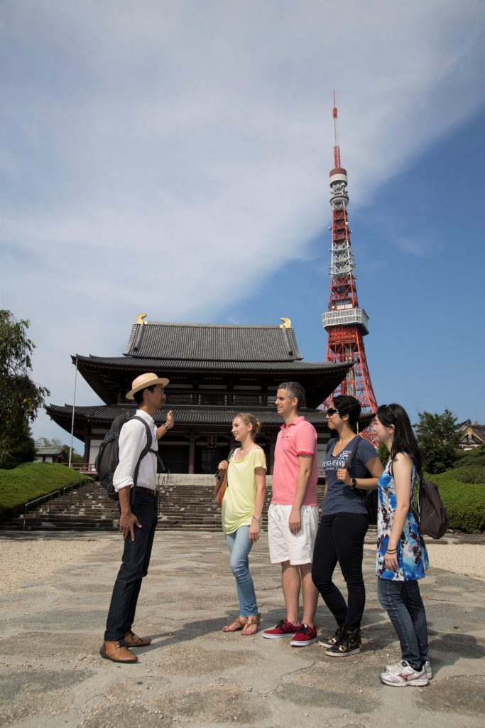 Central Tokyo Cycling Tour with Private Guide (1 Day)